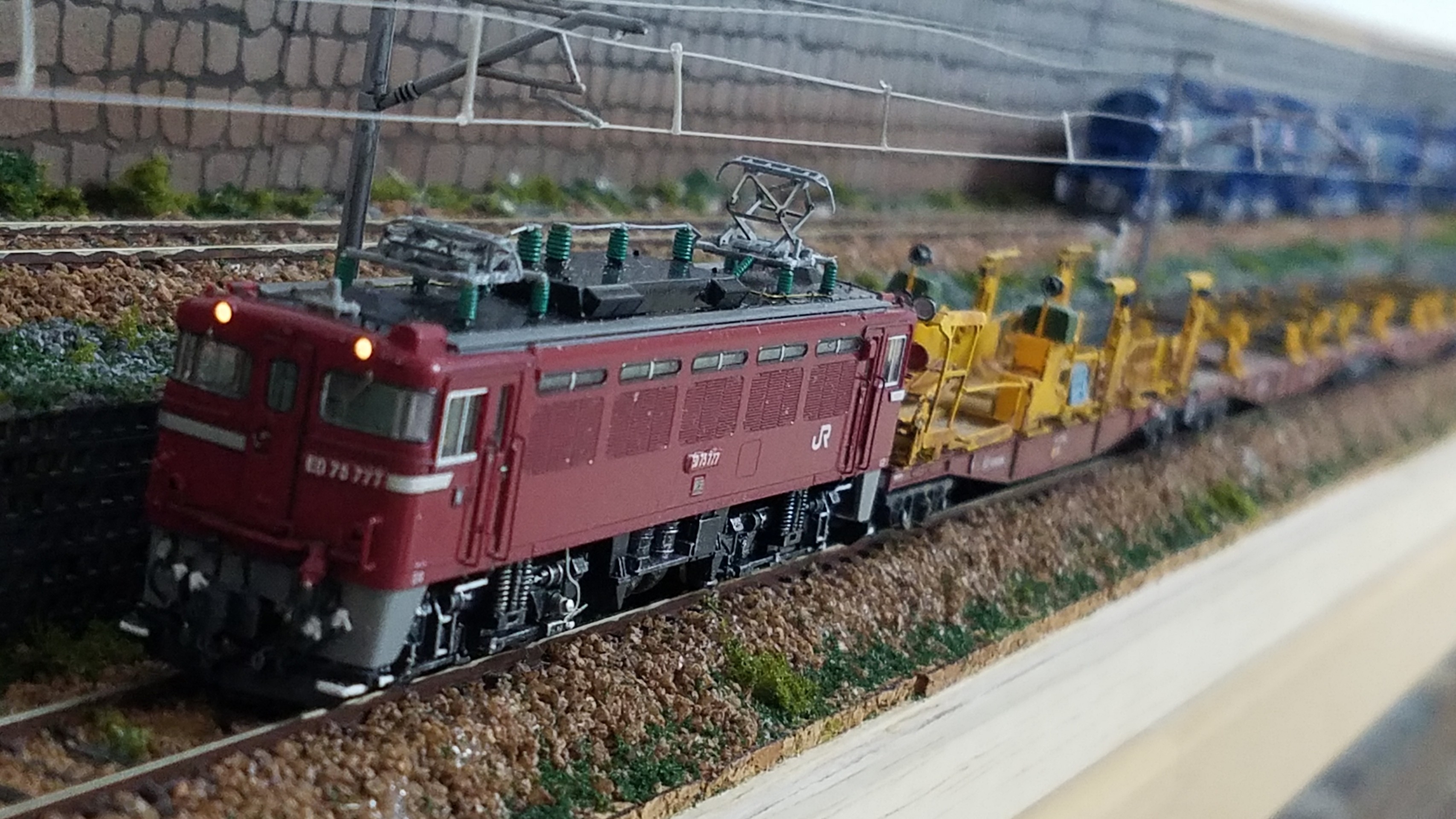 ED75 777号機『秋』 続きです : （仮称）東北本線 岩 機関区