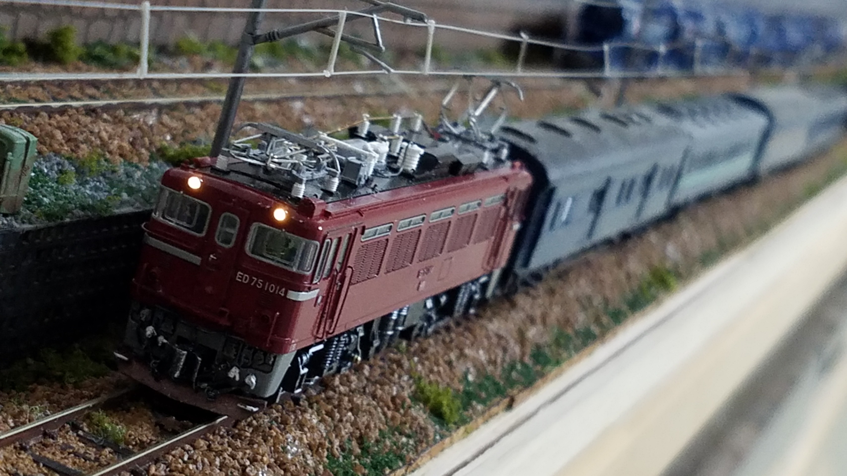 ED75 1014号機『青』続き→ : （仮称）東北本線 岩 機関区