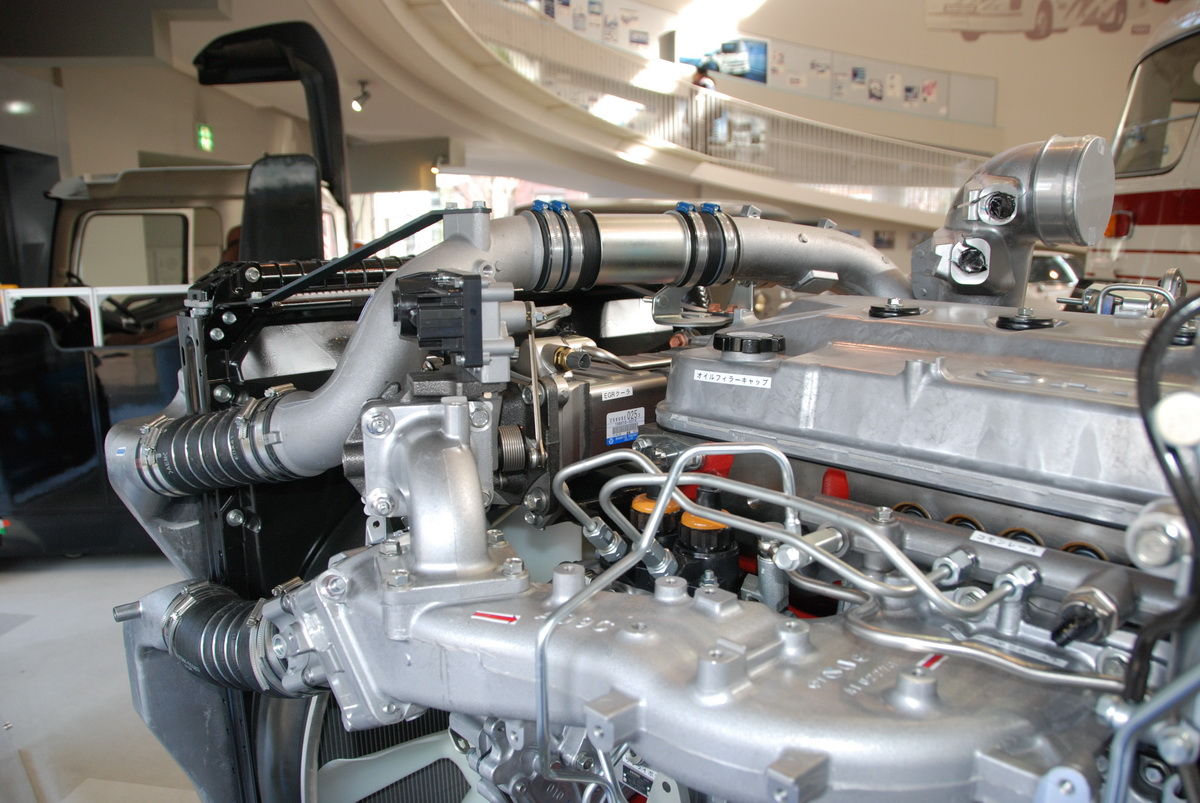 日野A09Cエンジン小研究 : 私の思いと技術的覚え書き