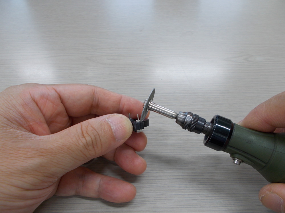 [修理]メガドライブのカートリッジ 電池交換1 : wnc develop 記録