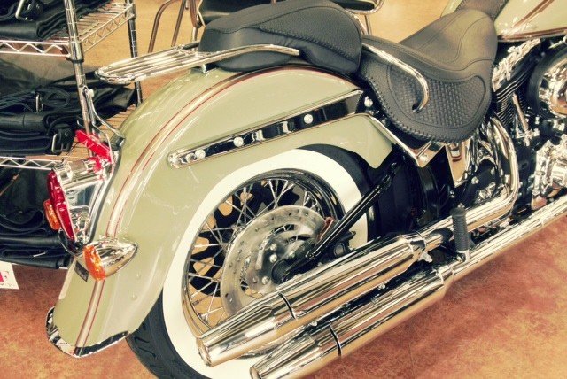 JAPAN 100TH ANNIVERSARY CUSTOM PAINT FLSTN : HARLEY-DAVIDSON SAKURAI ...