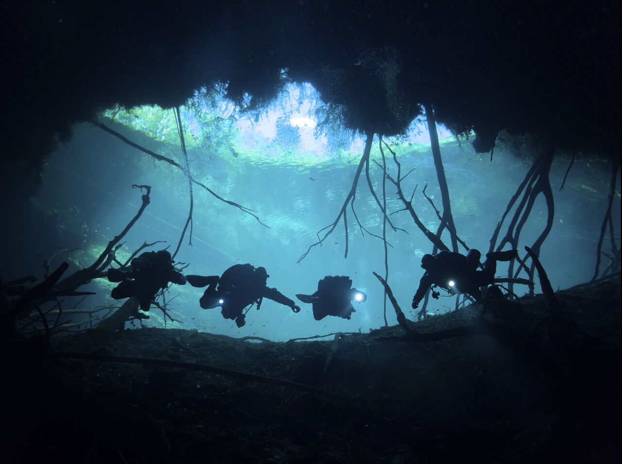 『GUE Cave1 Course』 : 日本・世界のダイビング旅行記まとめ（グルメ、地理歴史も紹介）