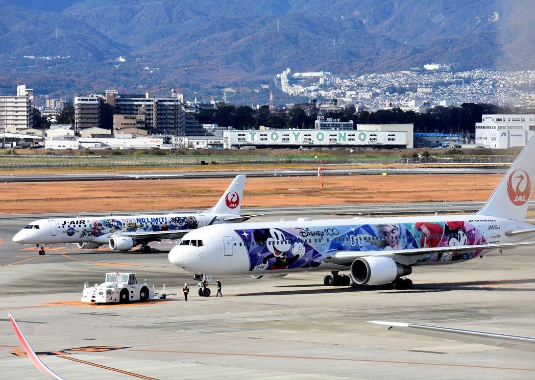 JAL DREAM EXPRESS Disney100(JAL) : ad-car's ラッピングデス JAL DREAM EXPRESS Disney100(JAL) : ad-car's ラッピングデス