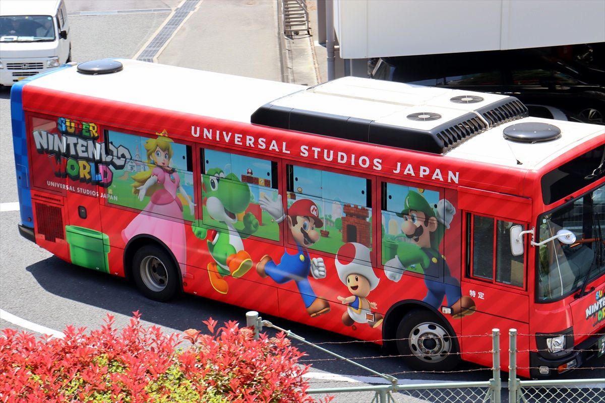 USJ：マリオ・ミニオン（北港＝従業員シャトルバス） : ad-car's ラッピングデス