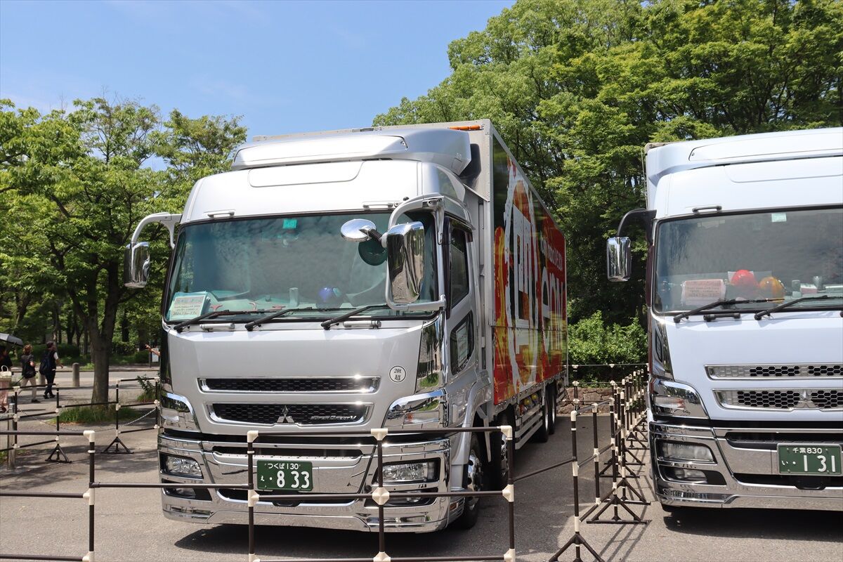 稲葉浩志(ツアートラック)2024 : ad-car's ラッピングデス 稲葉浩志(ツアートラック)2024 : ad-car's ラッピングデス