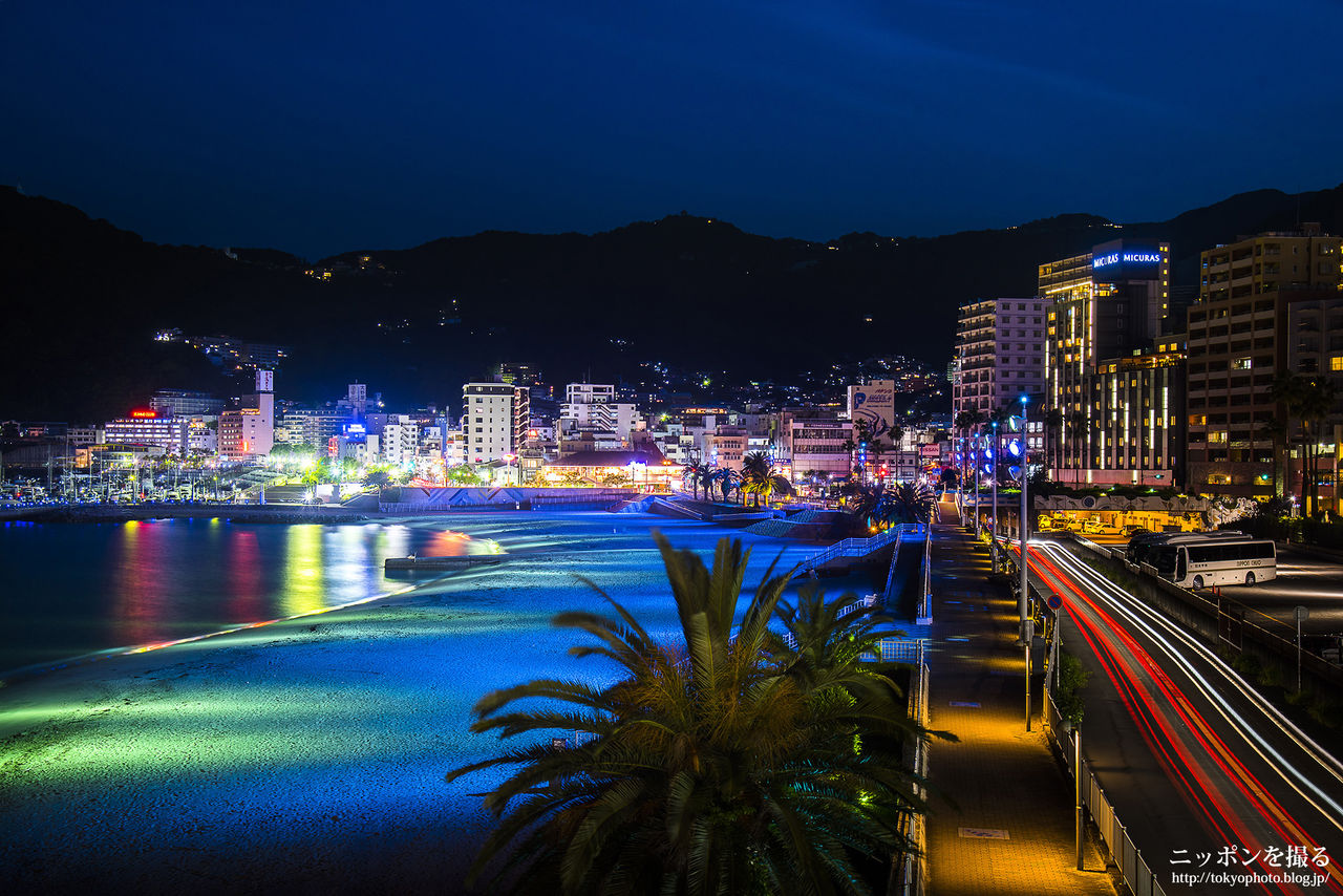 熱海サンビーチの夜景（静岡県熱海市） : ニッポンを撮る