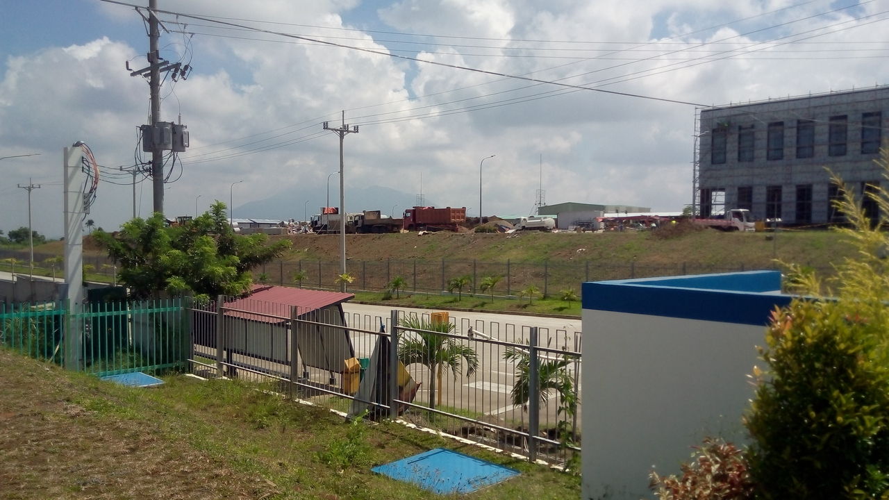 LIMA Technology Center : フィリピン極楽生活記