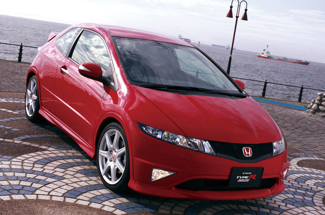 クルマのミライNEWS : ホンダ・グレイスに、FD2とFN2の面影を感ず