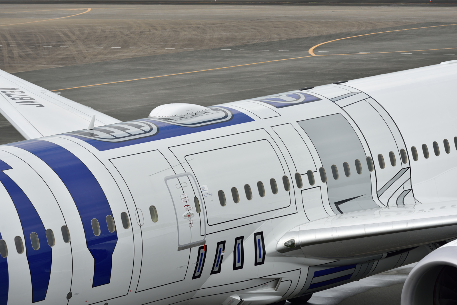 2015年10月20日 宮崎空港 R2-D2™ ANA JET STANDBY : Yasの写真保存庫