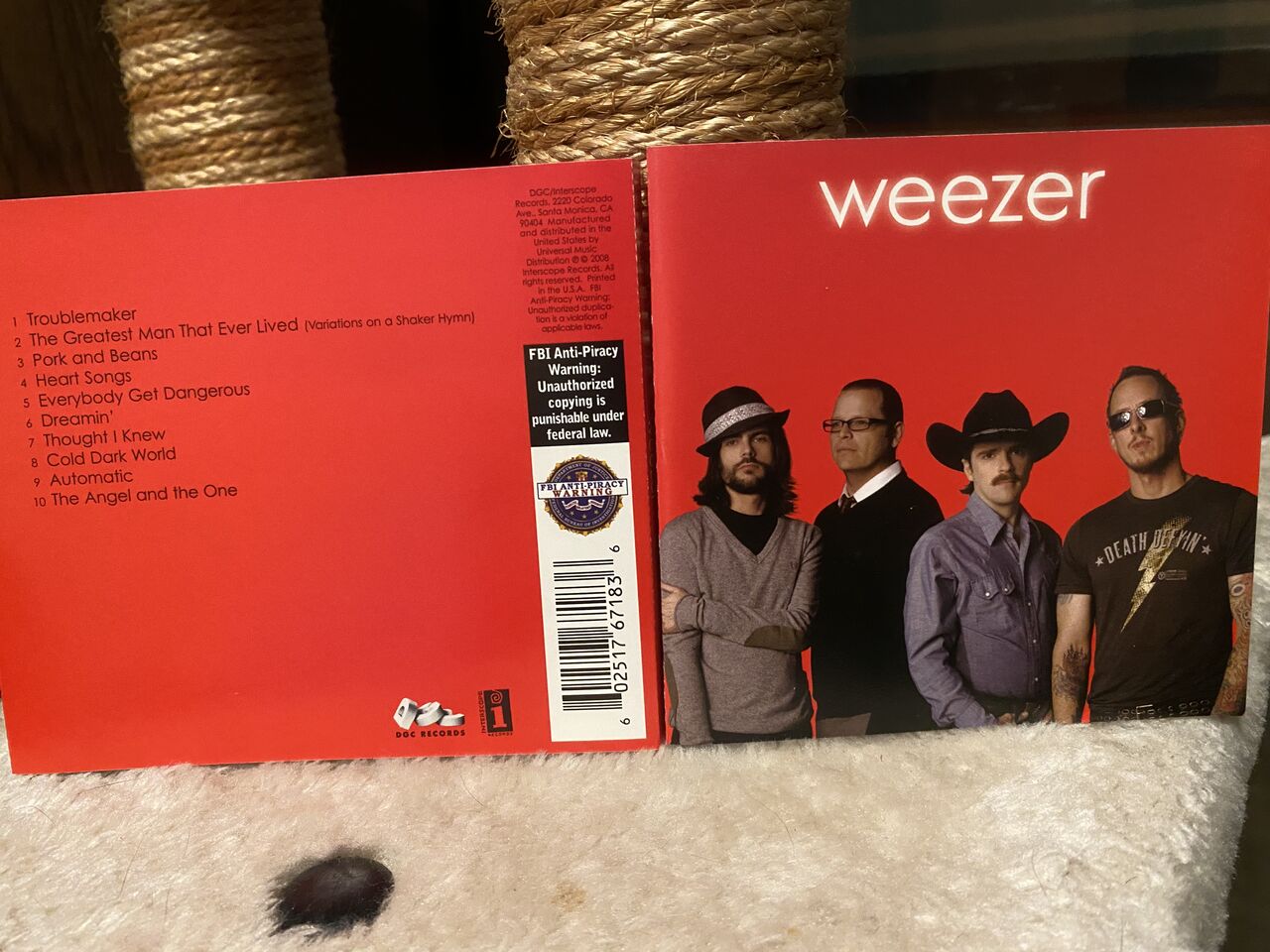 Weezer / Red Album (2008) : yodel14の音の図書館