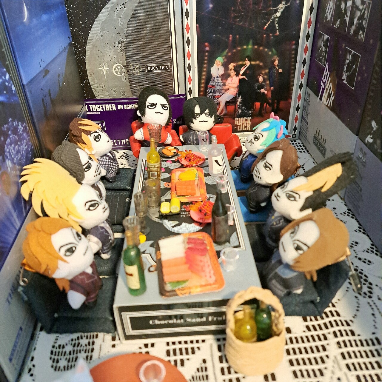 BUCK-TICKぬいぐるみが増えたから、バクチクハウス作った BUCK-TICKぬいぐるみが増えたから、バクチクハウス作った