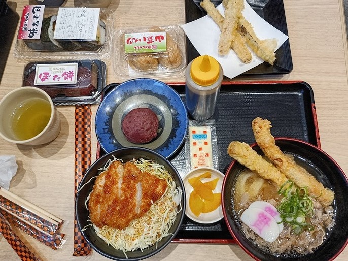 またまた「資さんうどん」に行ってきました。 : よなのたびはくねくね2