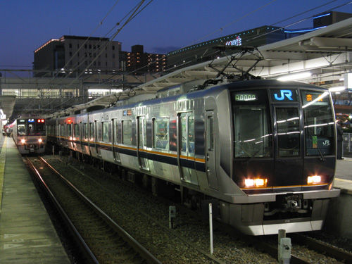 関西中心の鉄道写真:321系直通快速は種別表示できずJR幕表示 - livedoor Blog（ブログ）