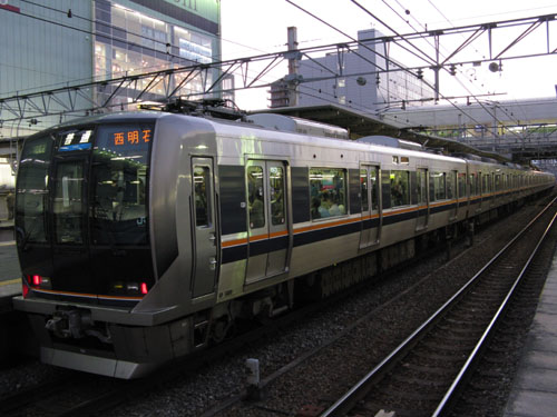 関西中心の鉄道写真:夕暮れ時のJR東海道線（神戸線・京都線） - livedoor Blog（ブログ）