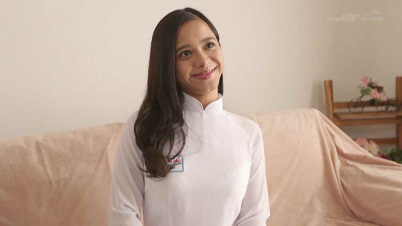 145cmベトナム生まれの激イキボディ アオザイを着たあの子。褐色美少女 咲田ラン SOD専属AVデビュー : もっと、背面駅弁！