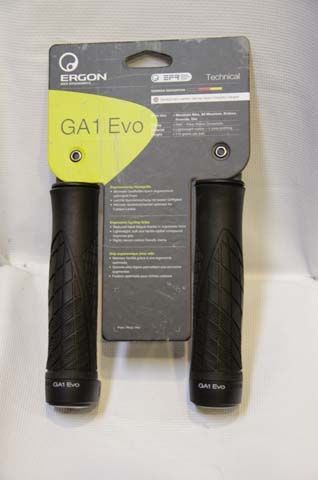 PIT TSURUOKA 通信 : ERGON "GA1 EVO"