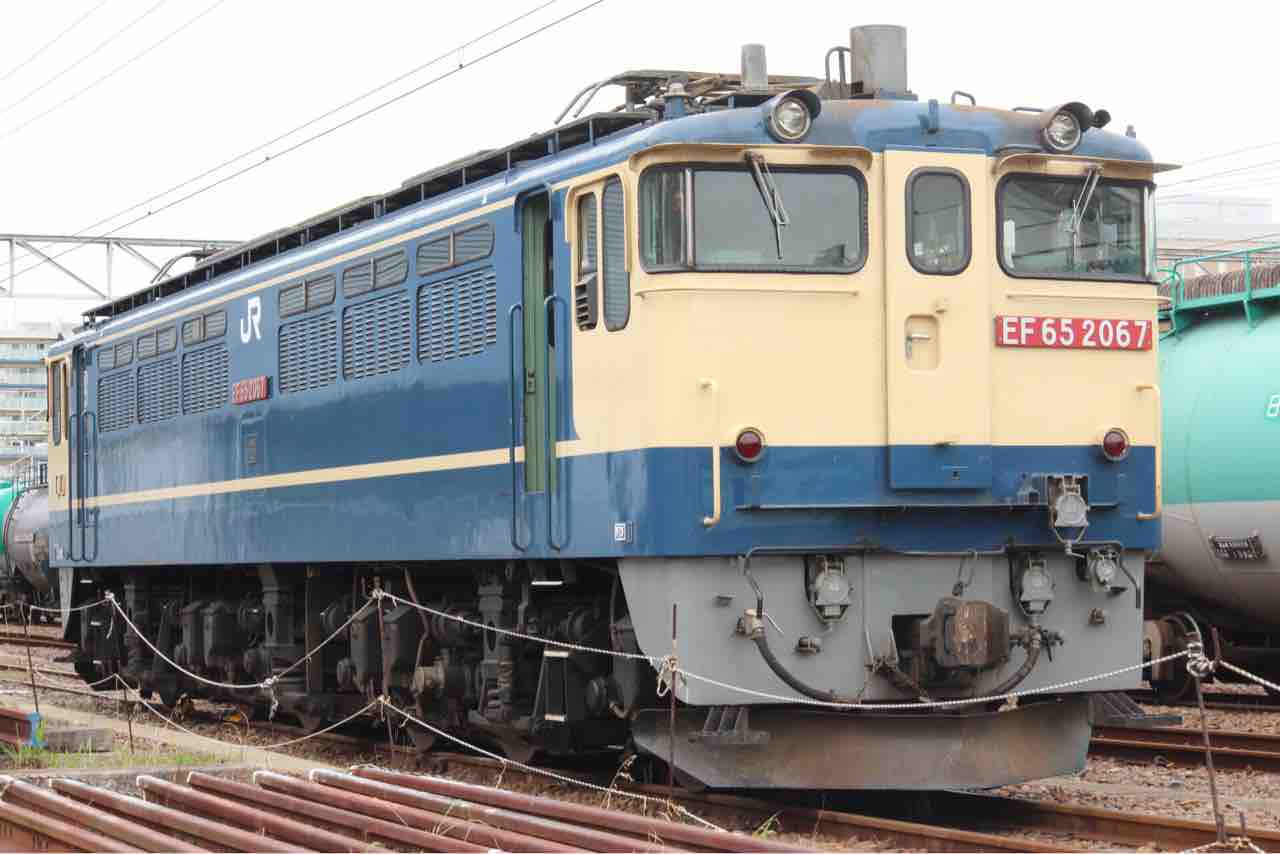EF65-2000(新鶴見機関区) : 上安貨物資料館