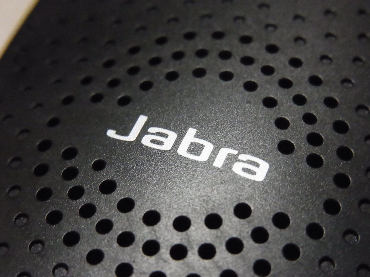 ブツヨクノキロク : Jabraのスピーカーフォン「SP200」を購入