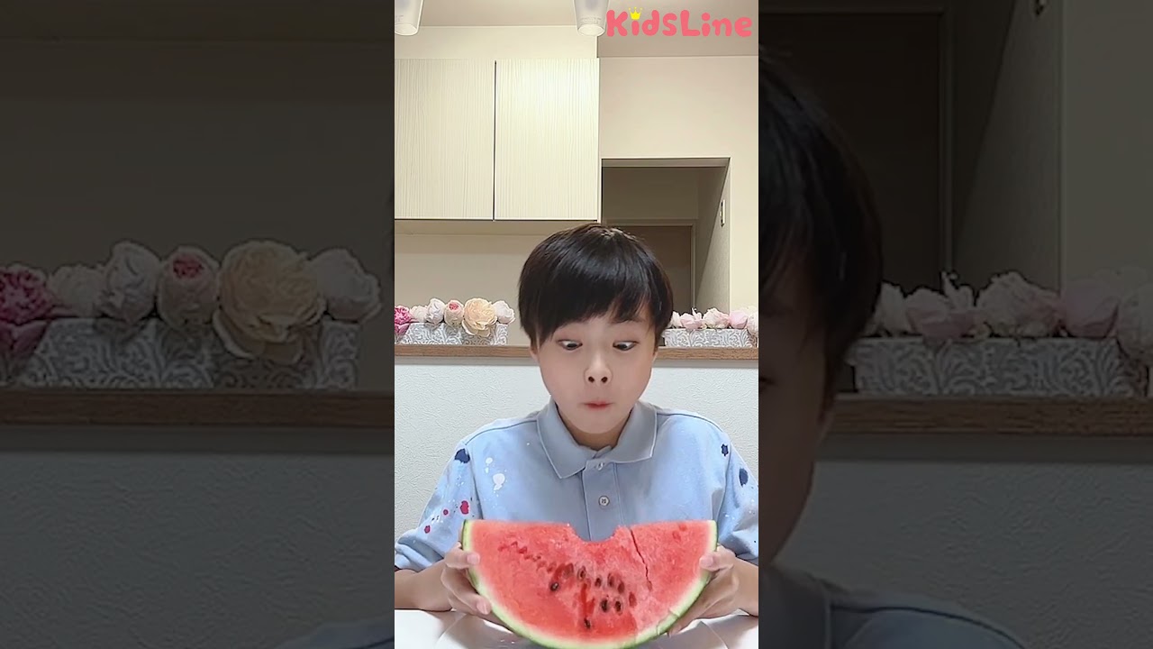【キッズライン】Not Sigma mom 🥴Do you like watermelon？🍉🍉🥄 : YouTuberコメ速報
