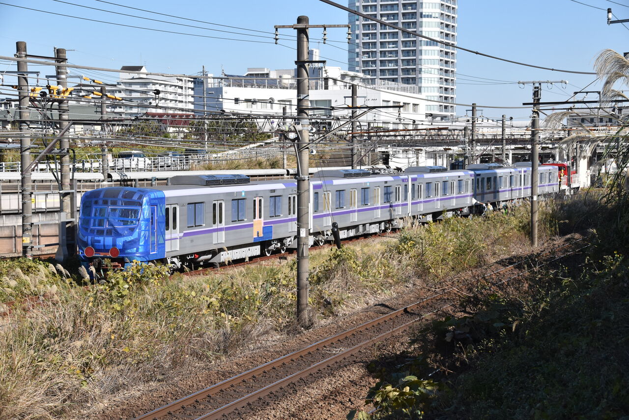 田園都市線諸々観察記録（束酉） : 18000系18104F 長津田搬入(11月13日)