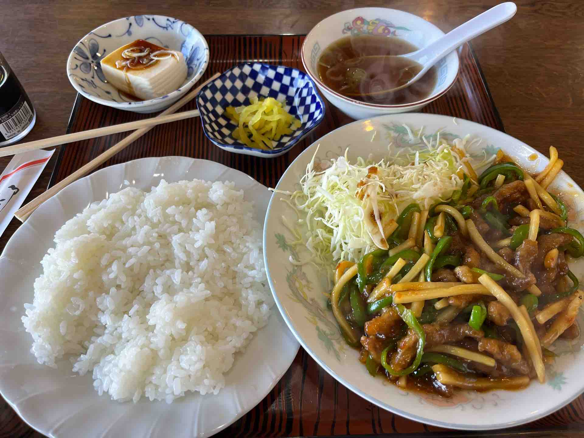 青椒肉絲定食 来鳳 : オレはやるヨ