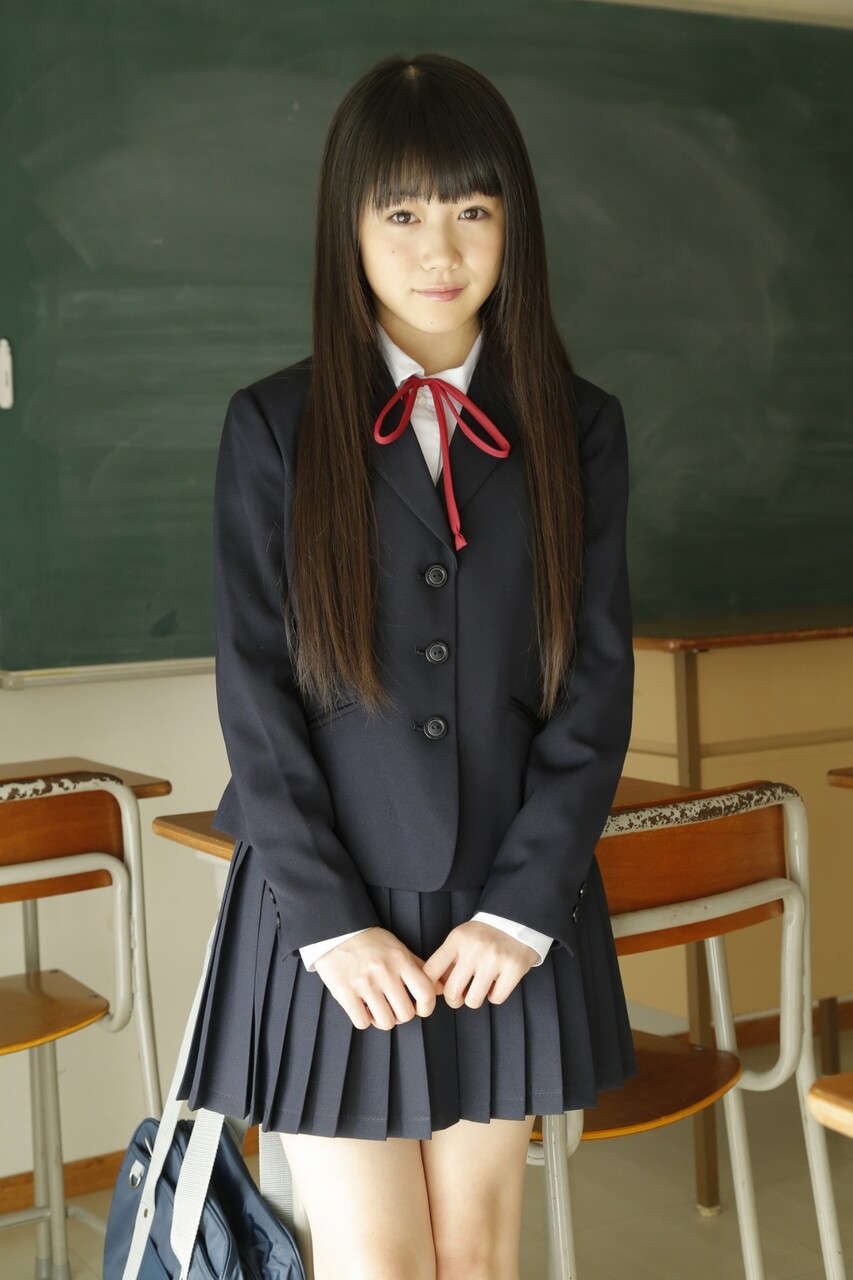 安藤穂乃果7 : 美少女画像倉庫