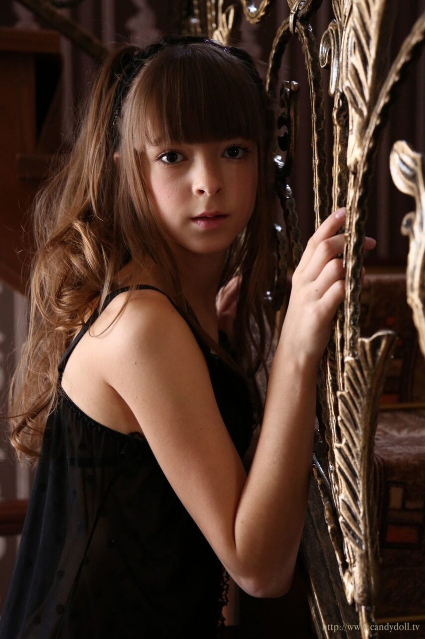 洋ロリ : 美少女画像倉庫