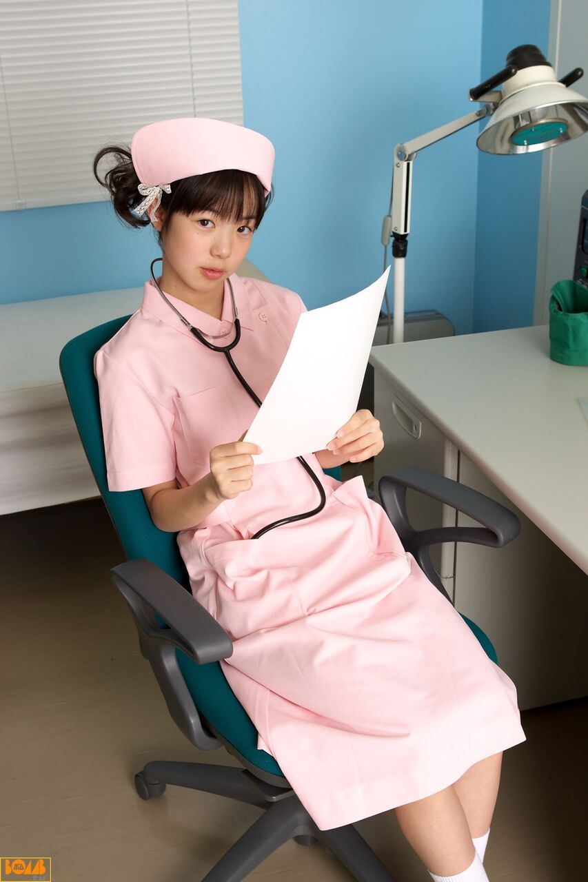 新実菜々子 : 美少女画像倉庫