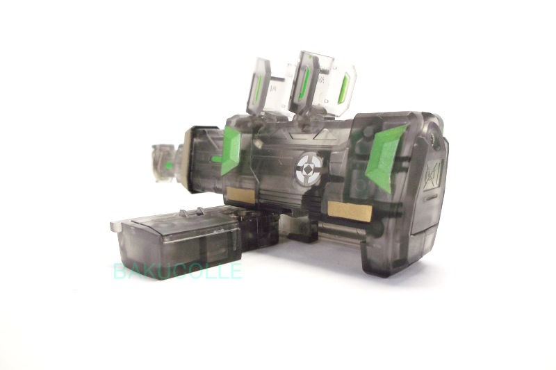 メガブラスター BOOMIX ゴールド BAKUGAN DELUX BATTLE GEAR : 爆丸コレクション