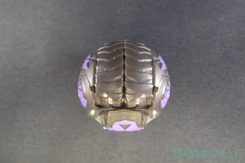 ダーカス・ニリアス DARKUS NILLIOUS 闇属性(TRANSLUCENT) MYTHIC PACK : 爆丸コレクション