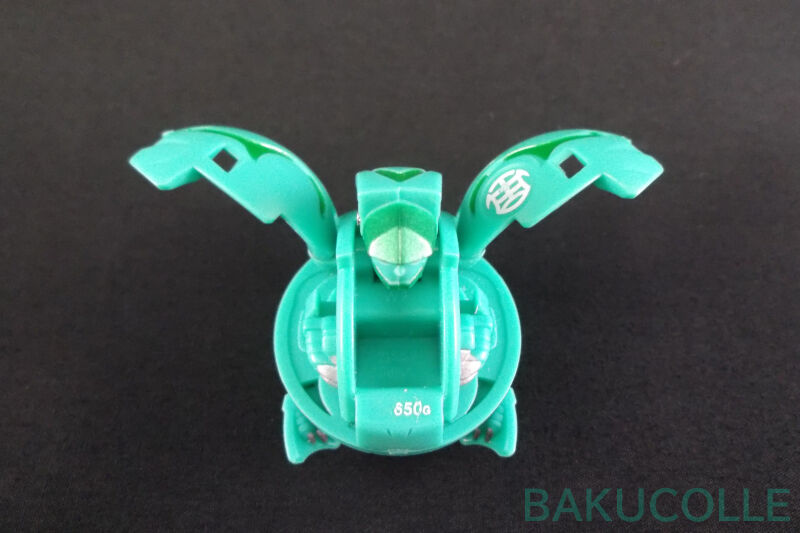 ゼフィロス・スピン・クロウ VENTUS SPIN RAVENOID 風属性 SPECIAL ATTACK : 爆丸コレクション