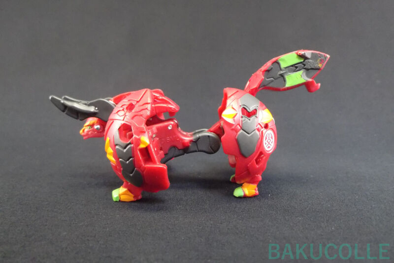 パイラス・トロノイド ウルトラ PYRUS TORONOID ULTRA 火属性 ULTRA BAKUGAN : 爆丸コレクション