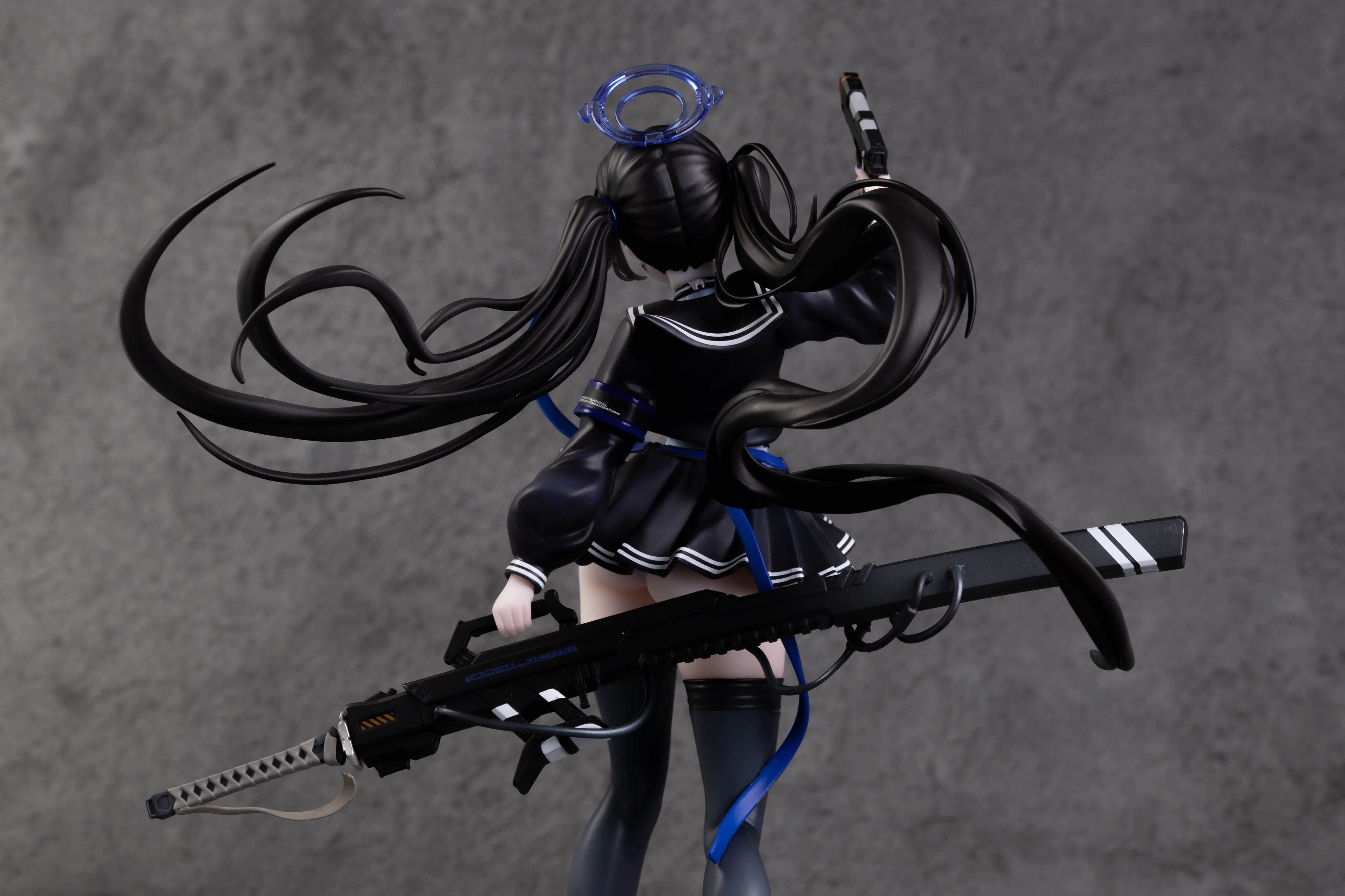 Solarain『Colors:BLUE』フィギュアレビュー : 雪の降る空に