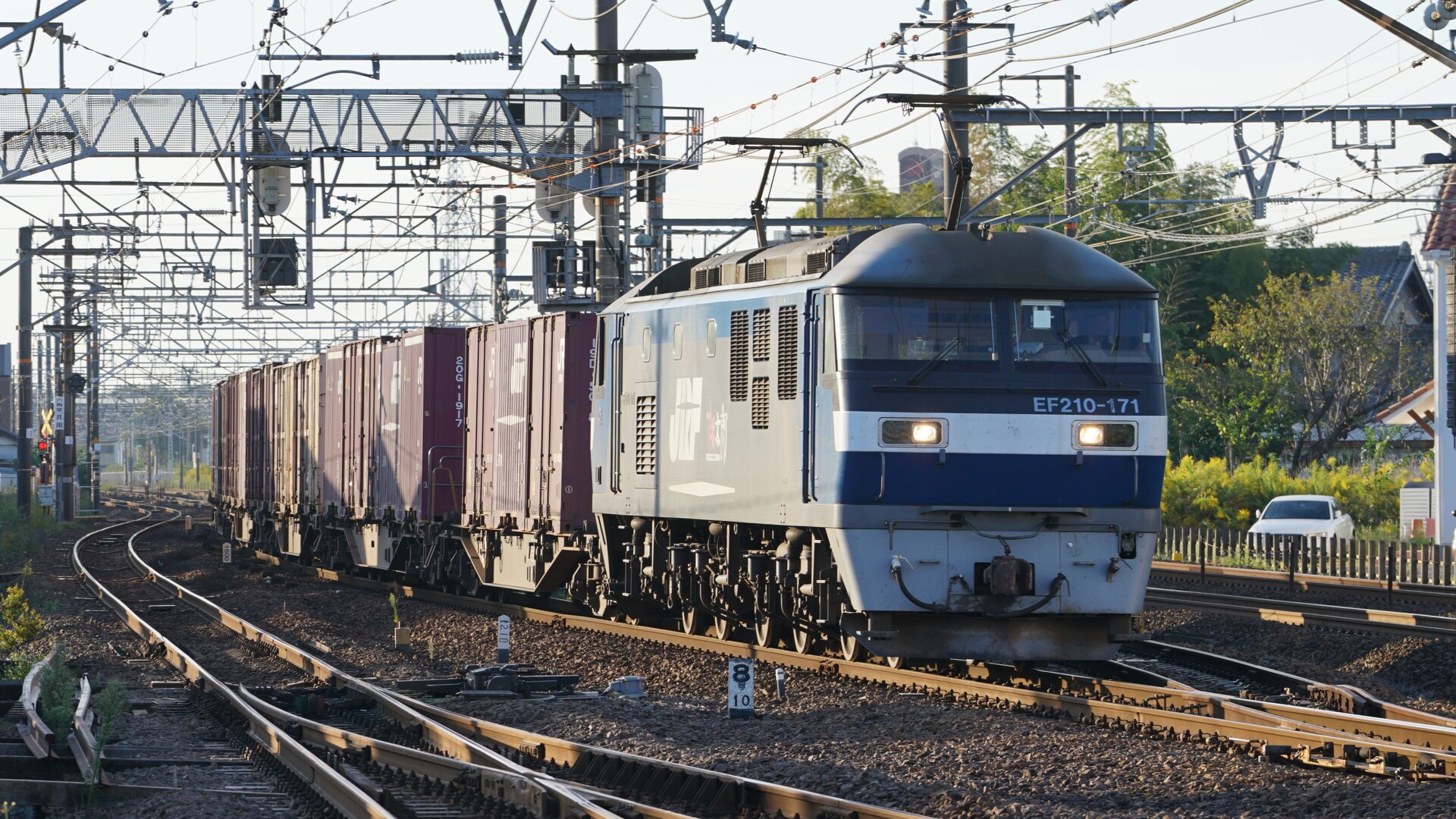2024年10月21日 今朝の写真 EF64-1046とEF510-4 : Rail Scope