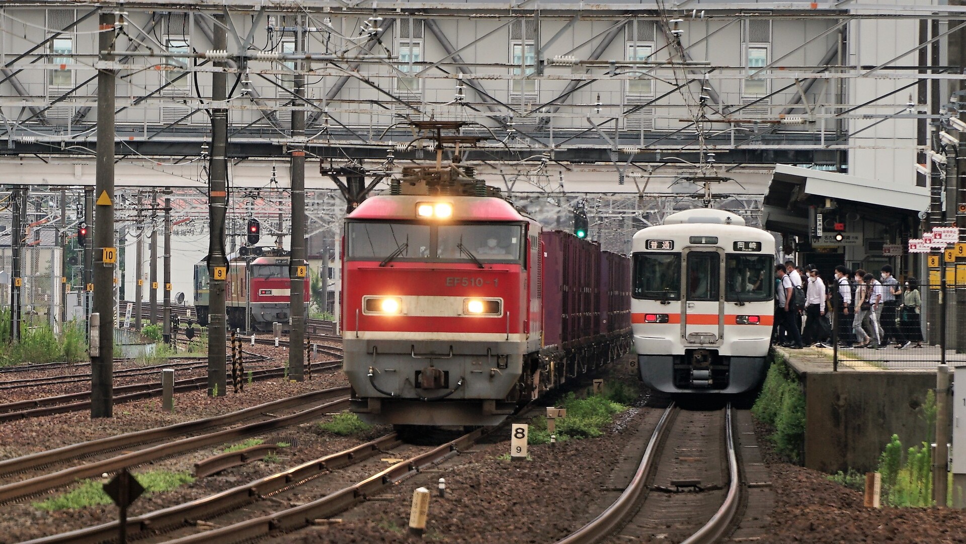 2022年8月25日 今朝の写真 EF510-9と1 : Rail Scope