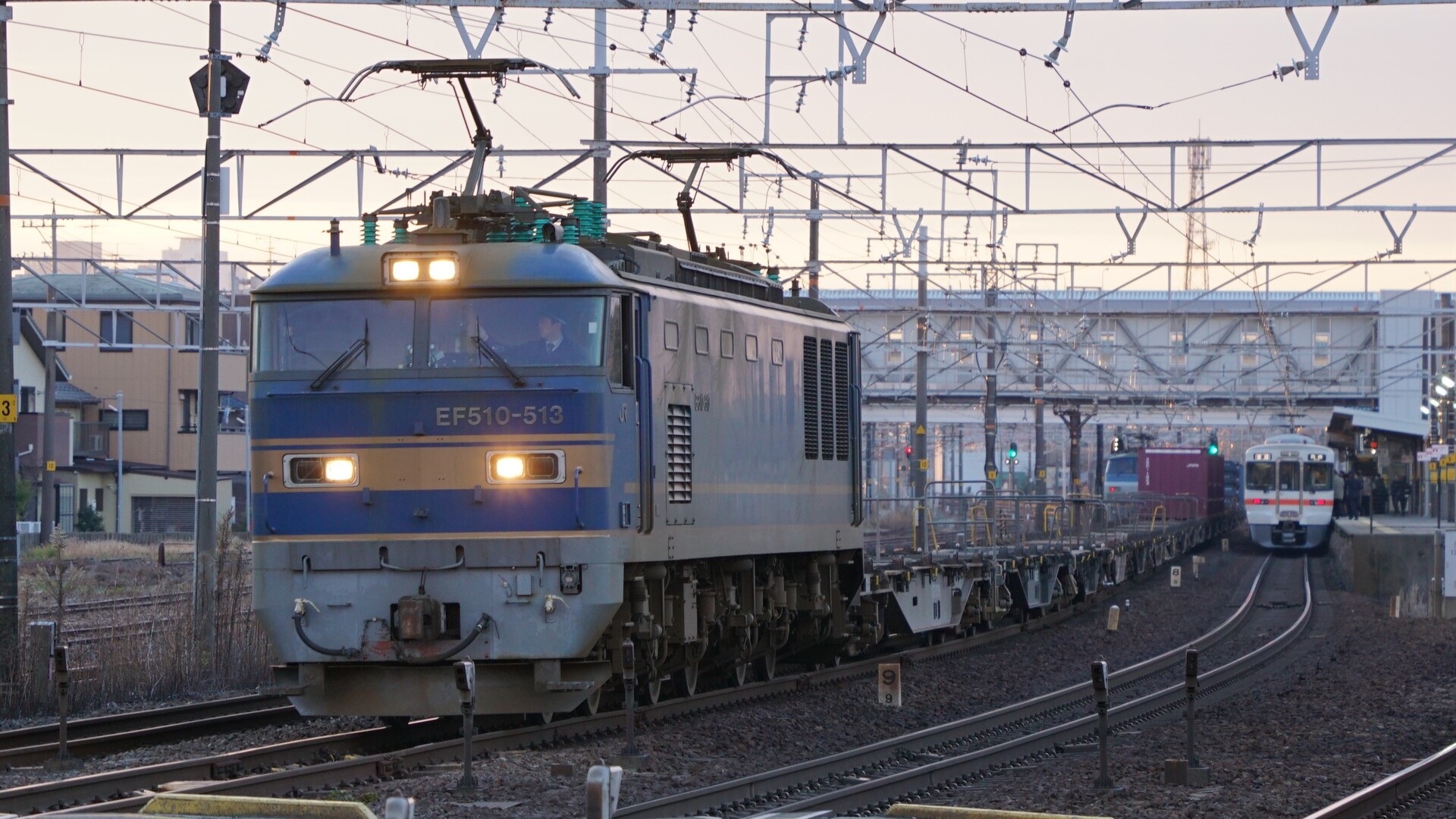 2024年1月23日 今朝の写真 EF66-122とEF510-513 : Rail Scope