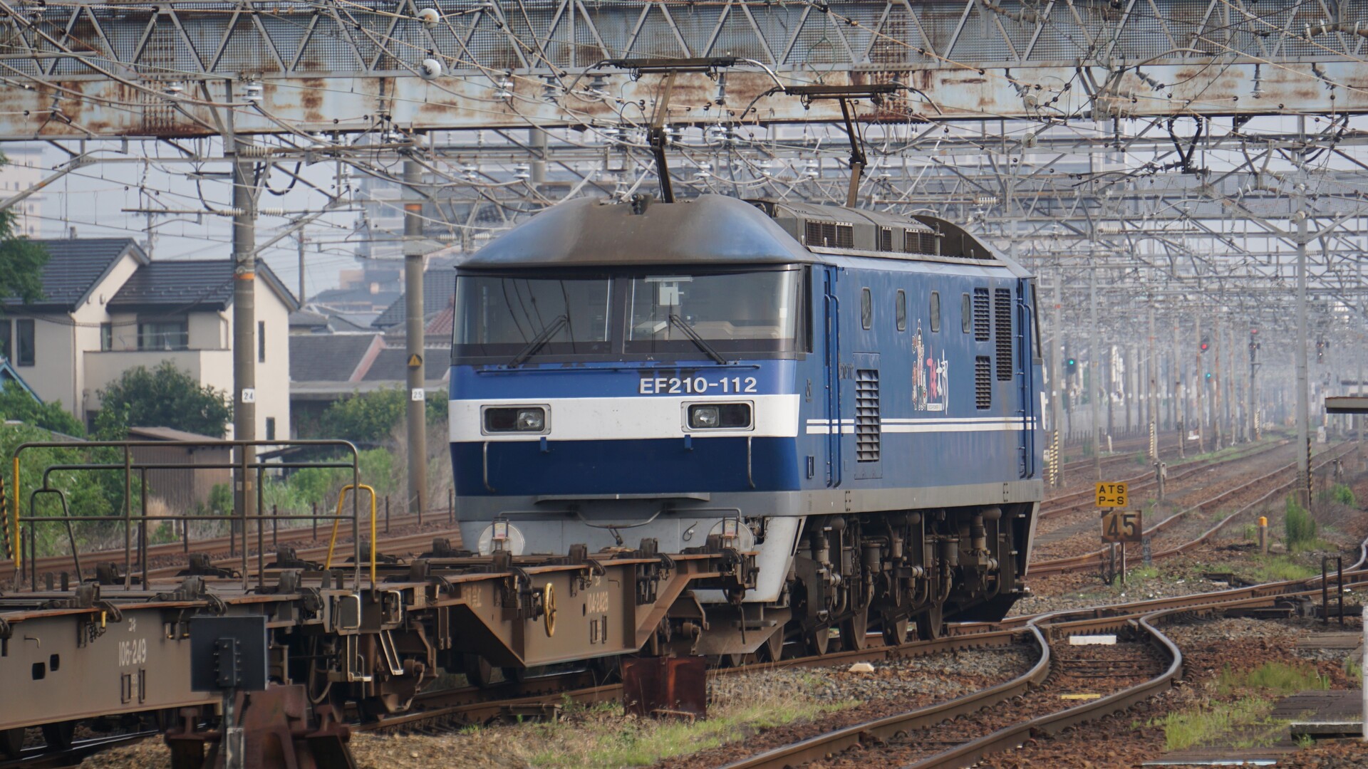 2025年7月8日 今朝の写真 EF210-355とDF200-205 : Rail Scope