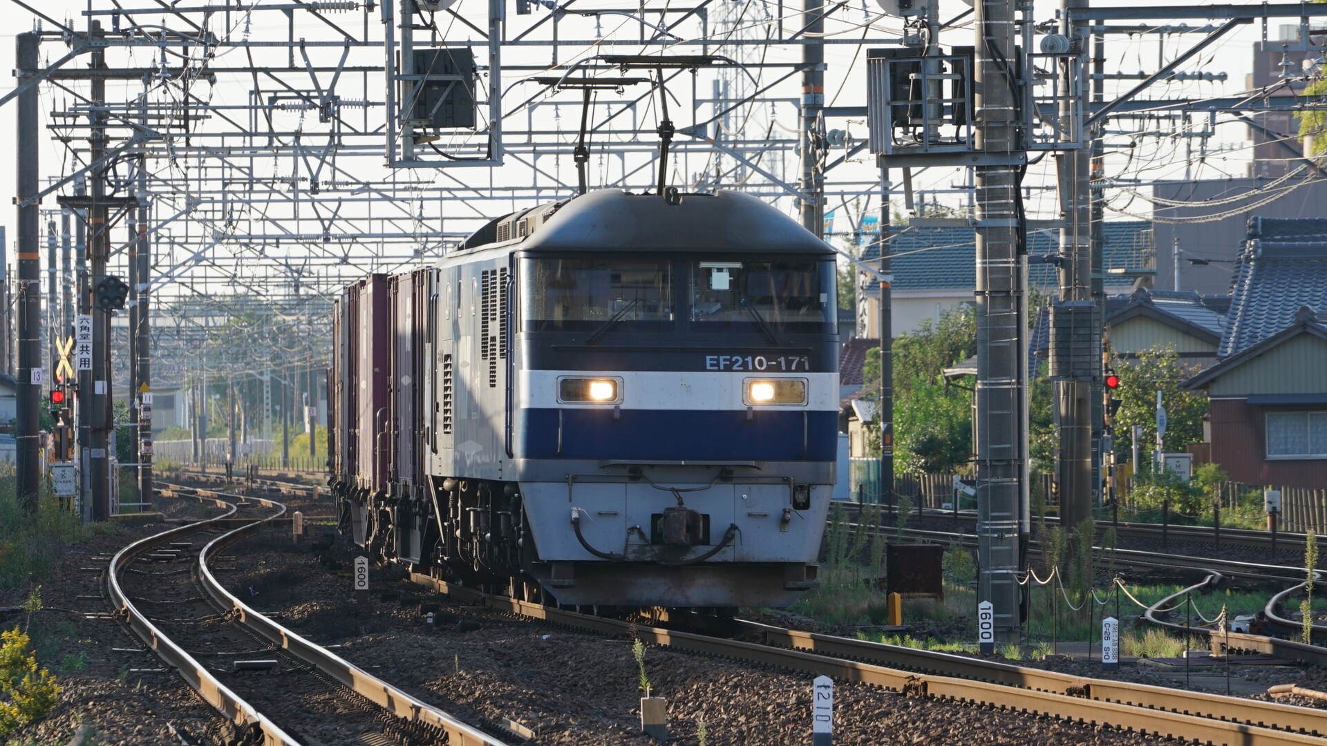 2024年10月21日 今朝の写真 EF64-1046とEF510-4 : Rail Scope