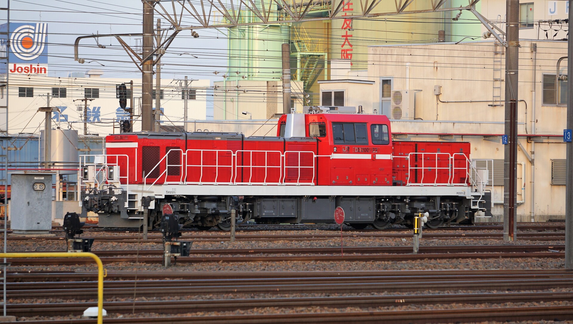 愛知機関区所属DD200 その12 DD200-22 : Rail Scope