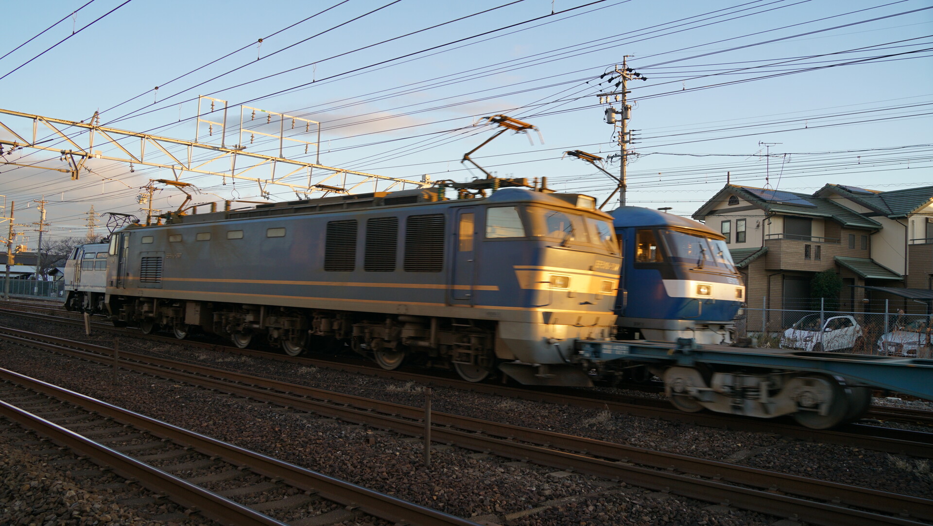 2023年12月22日 今朝写真 EF66-130とEF510-507 : Rail Scope