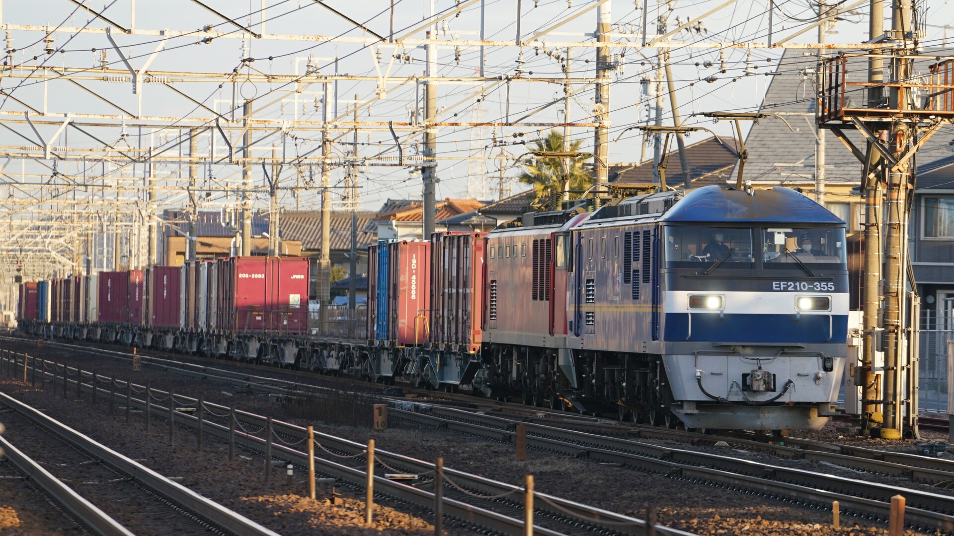 2025年2月14日 今朝の写真 EF510-13と222 : Rail Scope