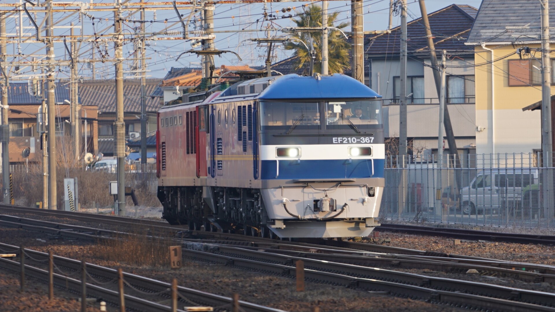 2025年2月27日 今朝の写真 ピカピカのEF210-367 : Rail Scope