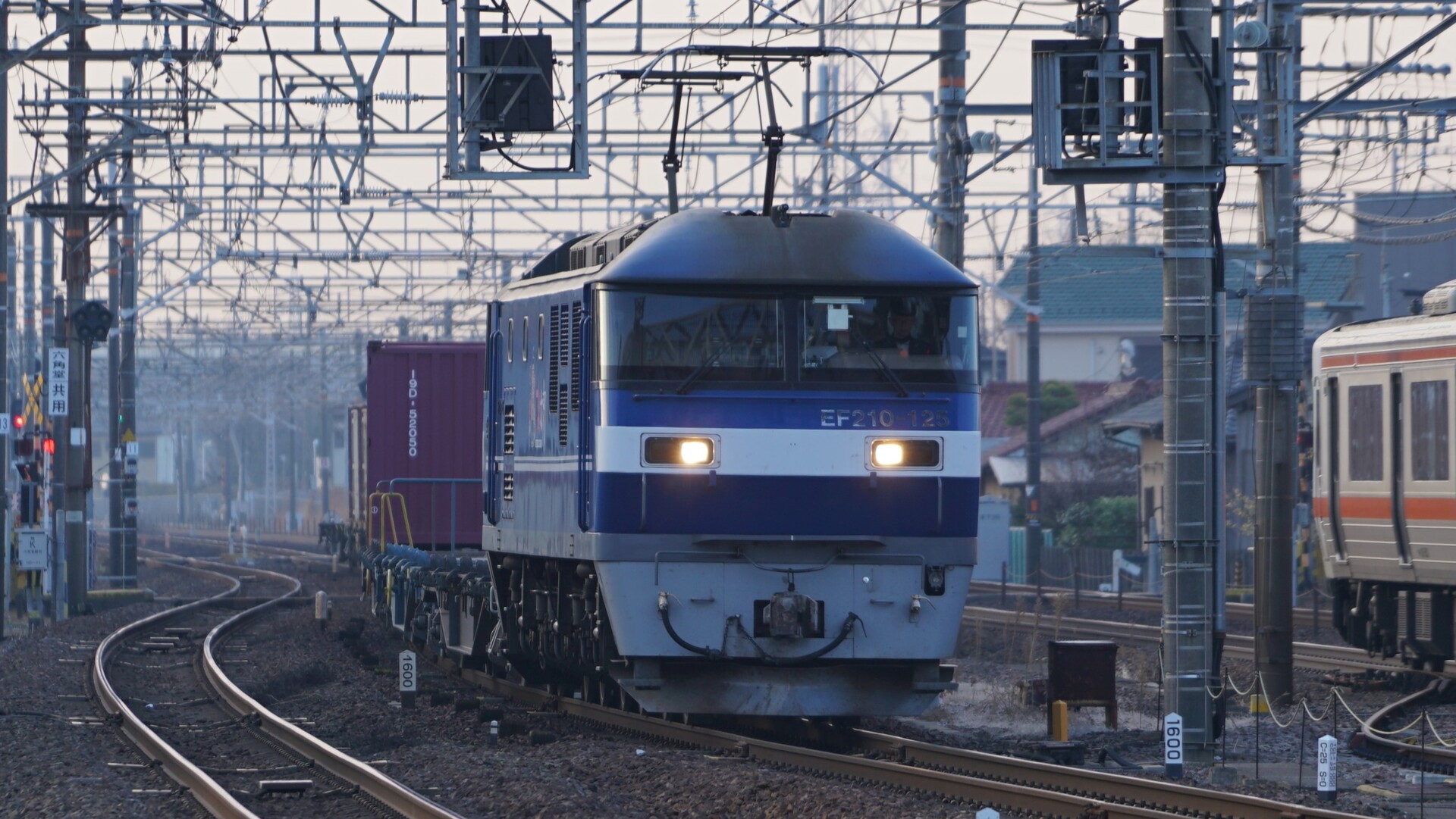 2025年2月27日 今朝の写真 ピカピカのEF210-367 : Rail Scope