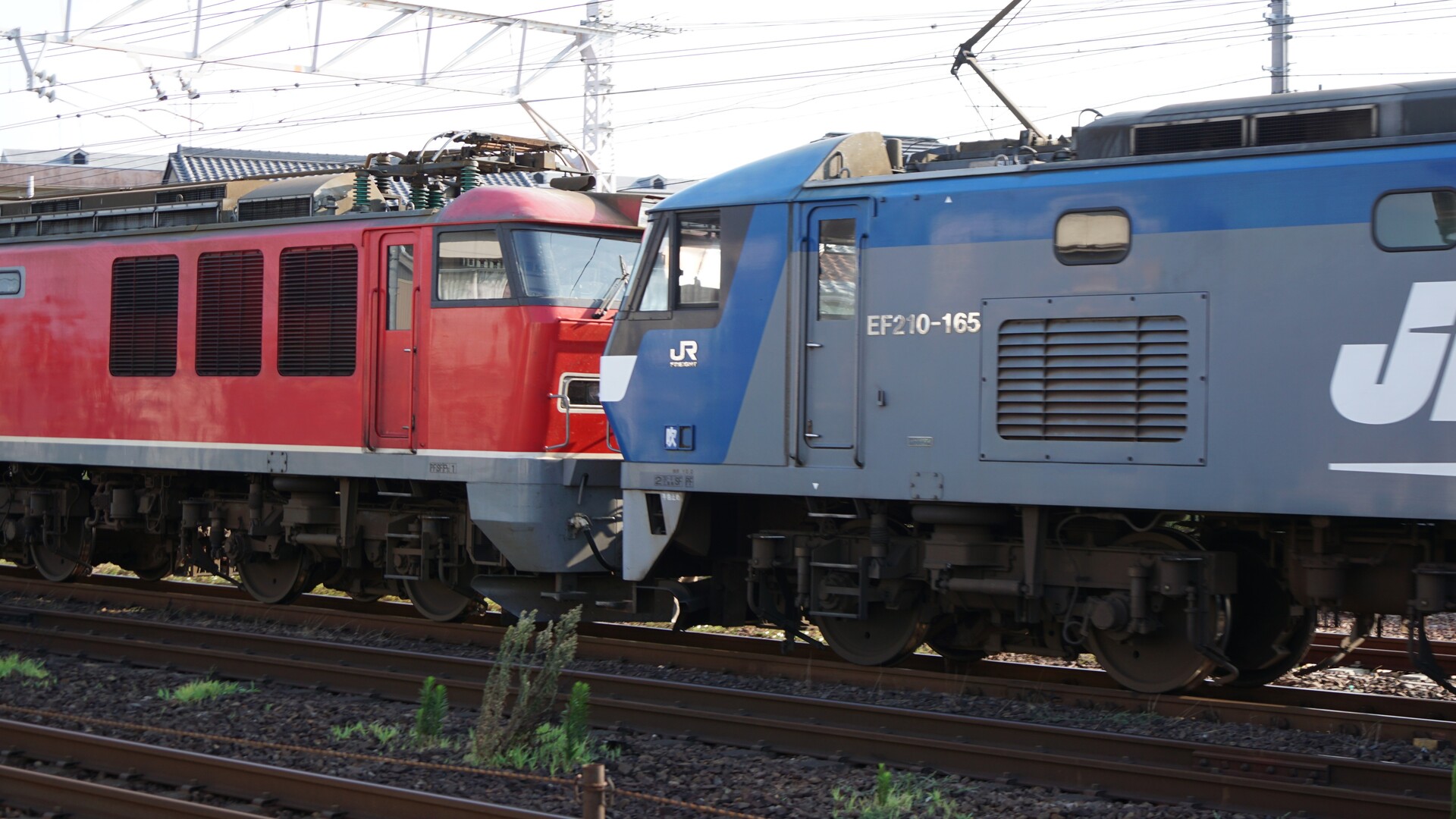 2025年8月6日 今朝の写真 EF510-4とDF200-222 : Rail Scope