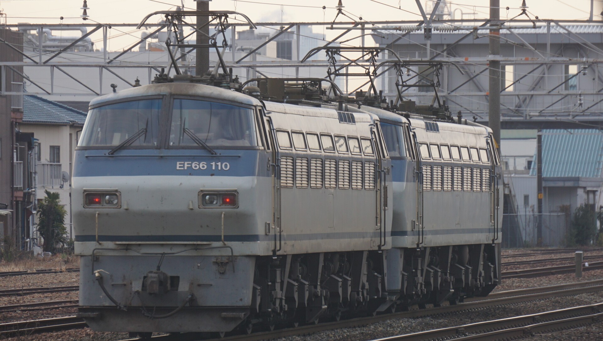 2022年3月1日 今朝の写真 EF66-110+111 : Rail Scope