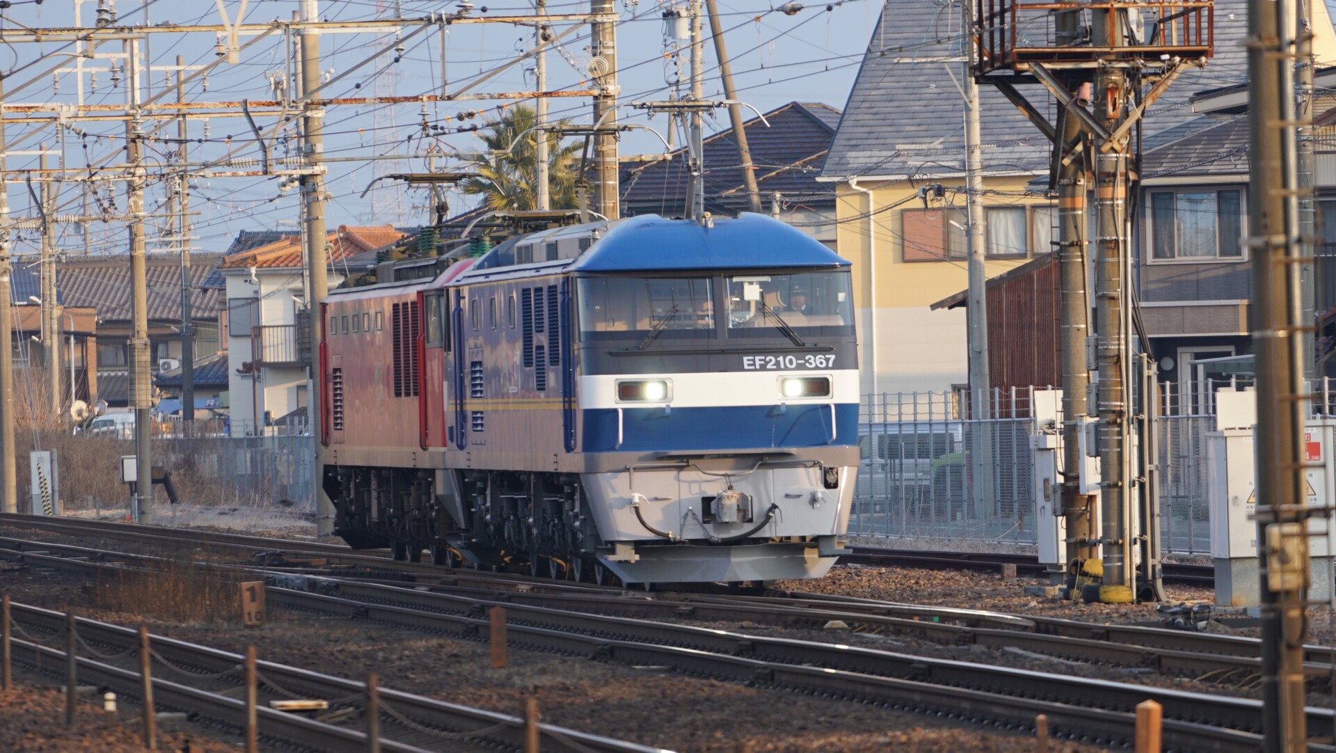 2025年2月27日 今朝の写真 ピカピカのEF210-367 : Rail Scope