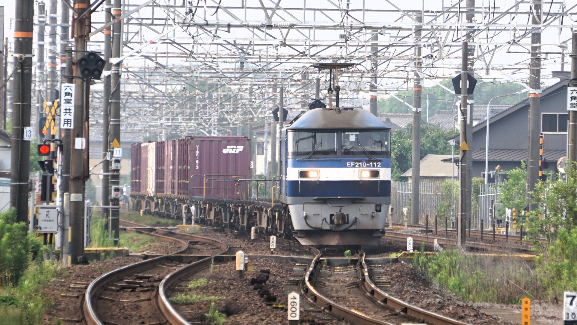 2025年7月8日 今朝の写真 EF210-355とDF200-205 : Rail Scope