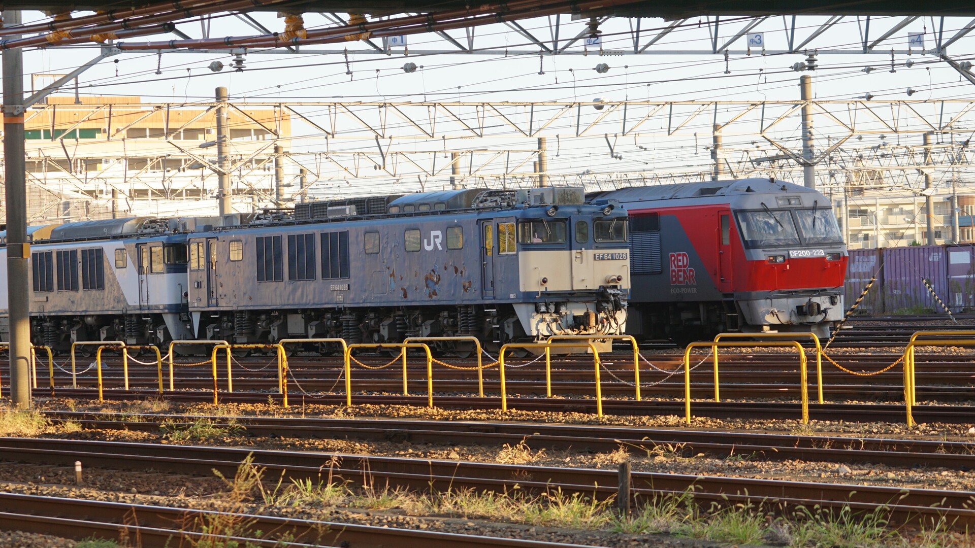 2025年11月12日 今朝の写真 EF510-11と4 : Rail Scope