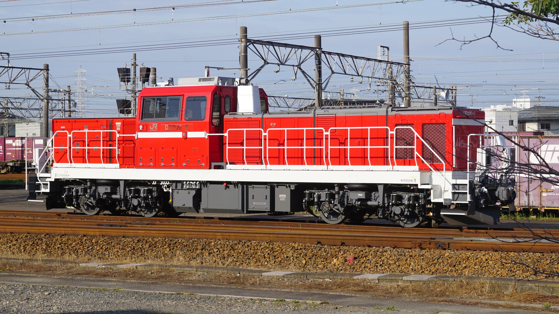 愛知機関区所属DD200 その5 DD200-6 : Rail Scope