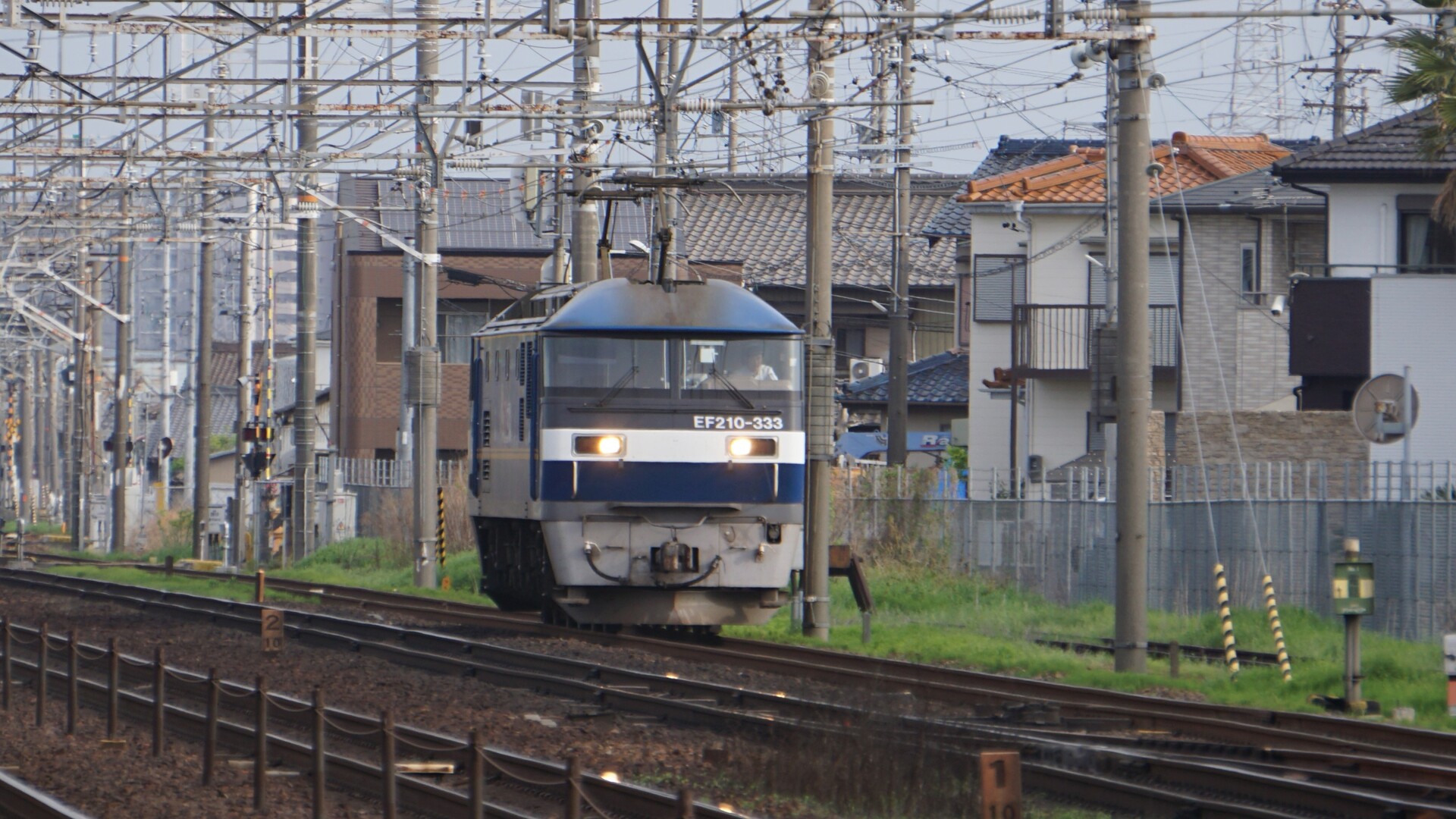 2025年4月22日 今朝の写真 EF210-333とEF510-15 : Rail Scope